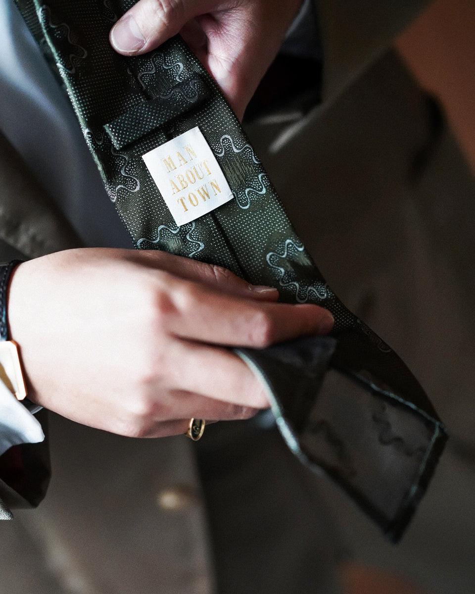 KYOTO SILK HAND-ROLLED AMEBA TIE– MANABOUTTOWN(マンアバウトタウン)